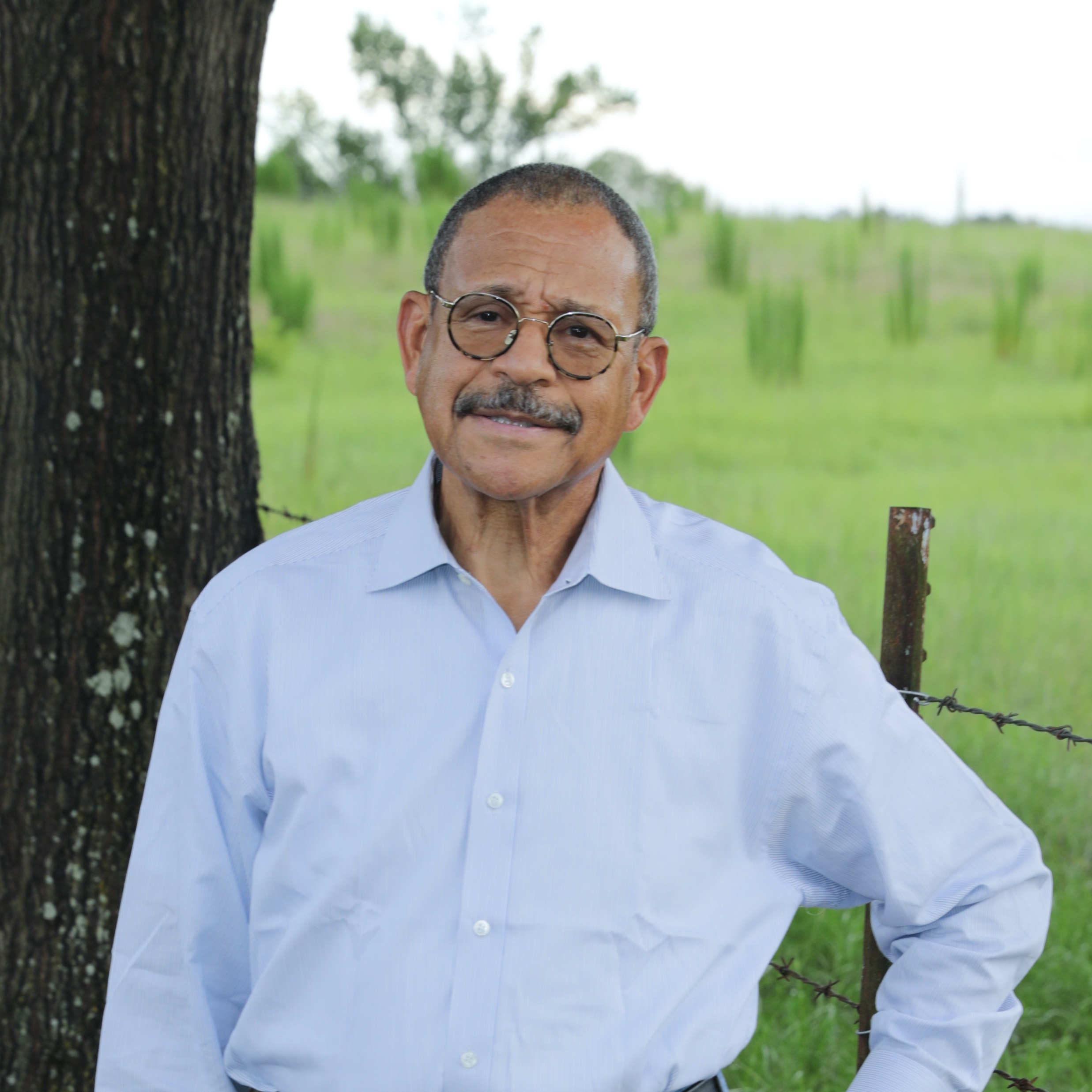 Support DCCC Frontline Today